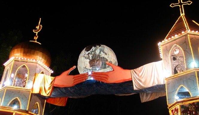 7 Simple Ways How Muslims can Celebrate Christmas!