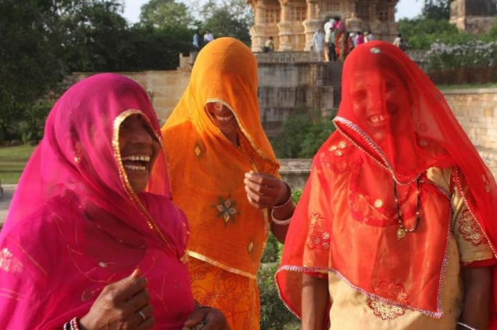 51 Most Powerful Pictures That Capture The Human Experience Perfectly!