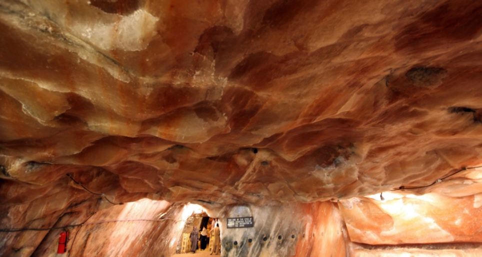 12 Fascinating Images Of Khewra Salt Mine That Will Leave You ...