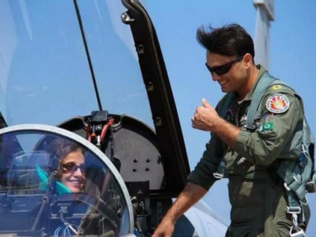 6 Epic Moments of Pakistan Airforce That TV Did NOT Show