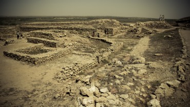 12 Unbelievable Historical Places In Pakistan|Parhlo.com