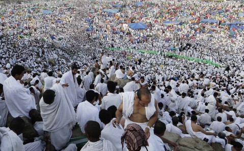 9 Most Powerful Images Taken During Hajj