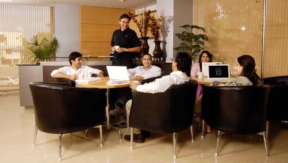 9 Types of Colleagues You Find In A Workplace