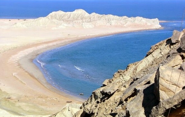 14 Stunning Beaches You Will Not Believe Are In Pakistan