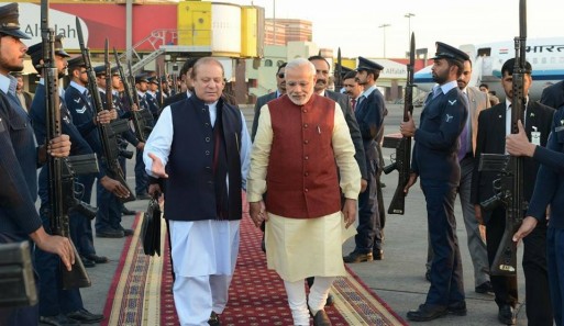 Hello From The Other Side - Modi Visits Pakistan! - Parhlo