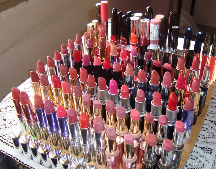 11 Things Girls Obsessed With Makeup Will Understand!