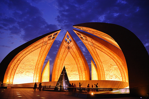 11 Unknown People Behind Some Of Pakistan's Most Iconic Monuments