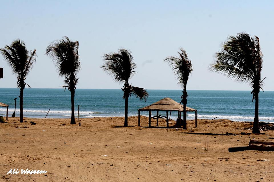 12 Beaches You Need To Visit This Summer, If You're Not A Lahori