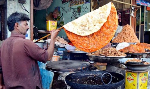 7 Mind-Blowing Lahori Dishes You Have to Try In Ramadan!