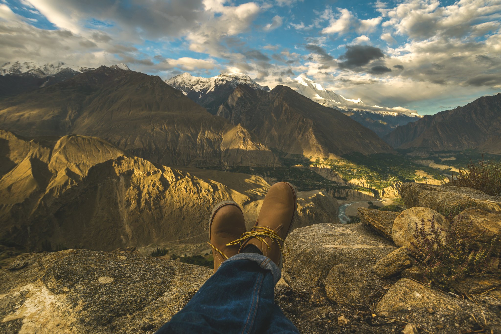 Guy Went To Hunza And Showed Everyone Completely Different Pakistan