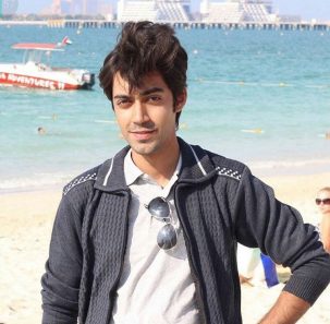 This Guy Recently Sang In Parhlo's Live Session And My Word,