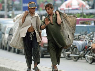 These Homeless Girls In Islamabad Get A Free Makeover