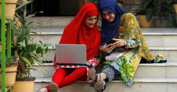 How Does It Feel To Be A Pakistani? - This Girl Gives The Most Epic ...