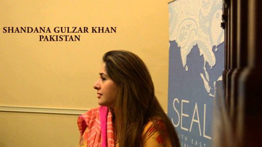 People Are Falling In Love With PTI's Shandana Gulzar Khan for her ...