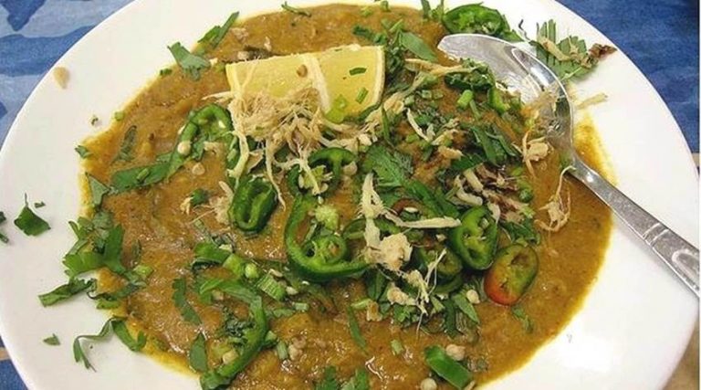 Here's Why Food In Karachi Is Loved By Everyone|Parhlo.com