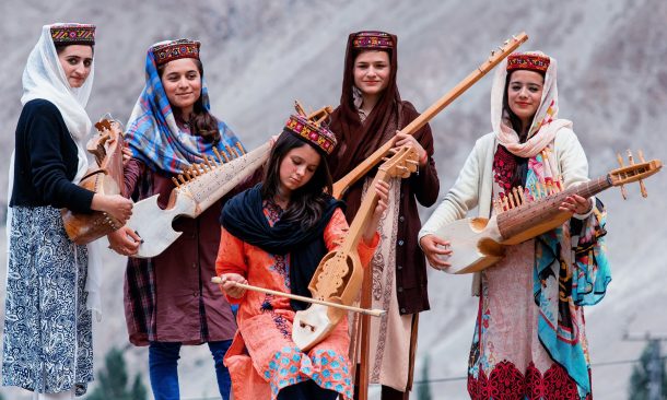10 Simple Reasons Why We Love Our Beautiful Country Pakistan|Parhlo.com