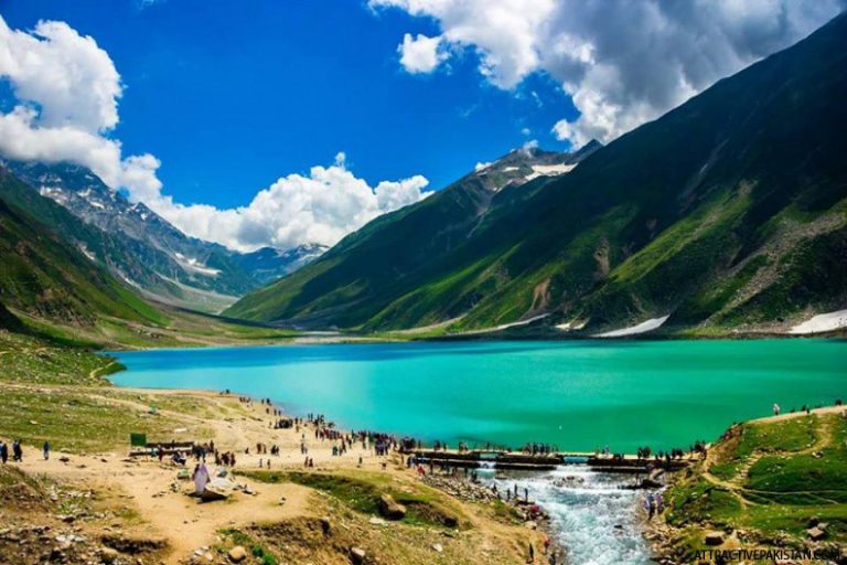 10 Simple Reasons Why We Love Our Beautiful Country Pakistan|Parhlo.com