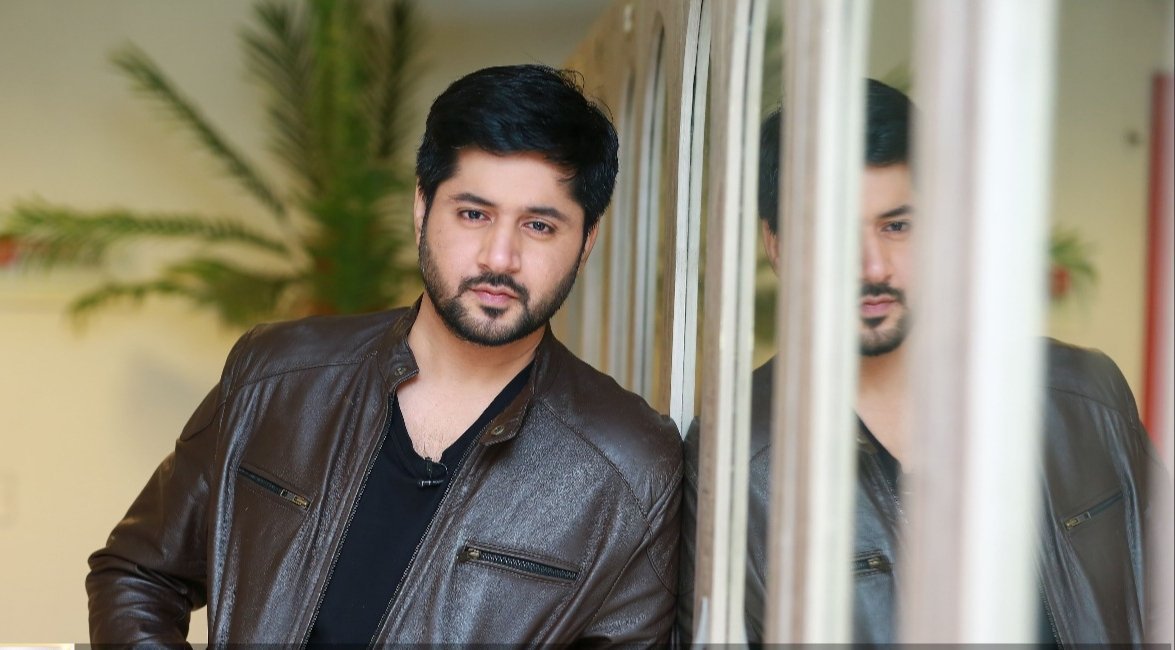Pakistani Actor Imran Ashraf Shares An Inspirational Message Calling ...