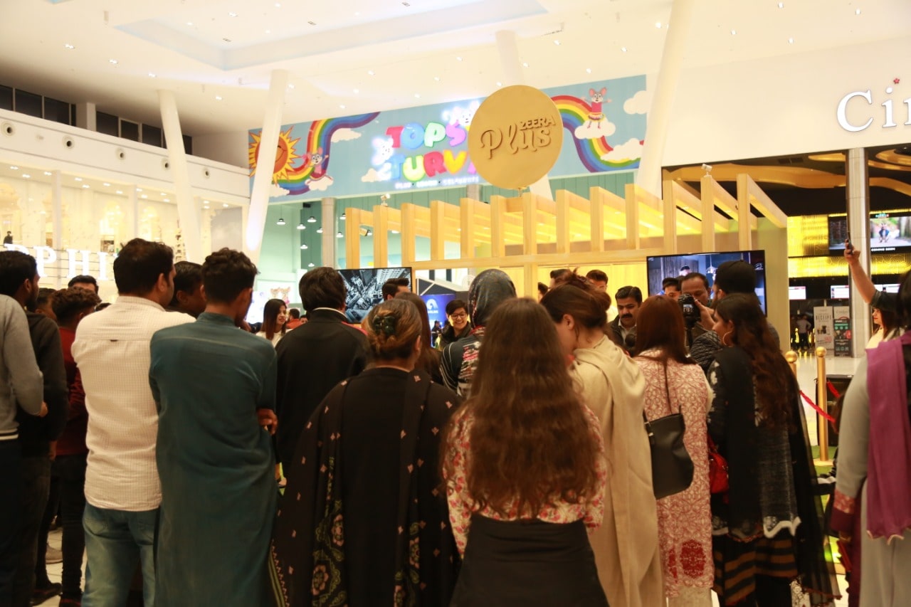 Zeera Plus Celebrates The Love Of 'Chai and Zeera Biscuits' At Lucky ...