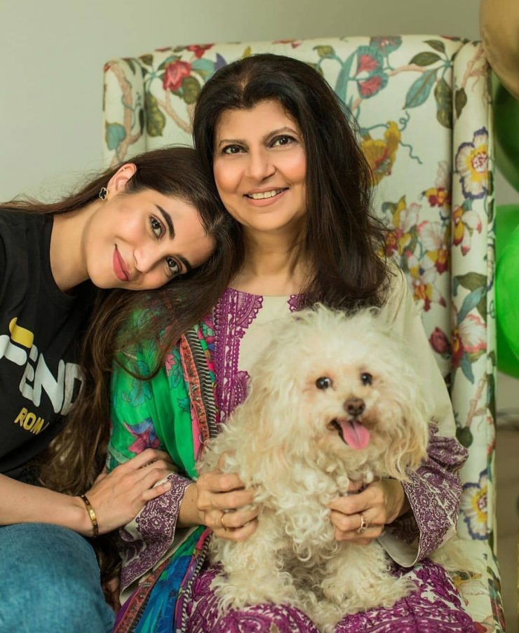 Actress Rubina Ashraf Returns Home After Recovering From Coronavirus