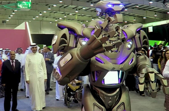 What! King Of Bahrain Arrives In Dubai With Robot Bodyguard Fitted 360 ...