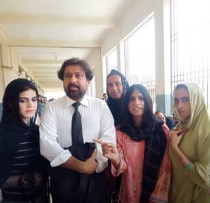 Meet Nisha Rao - Pakistan's First-Ever Transgender Lawyer Who Fights ...