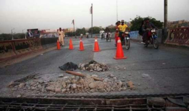 Dare To Spend A Night In These 5 Haunted Places Of Karachi With Ghosts ...