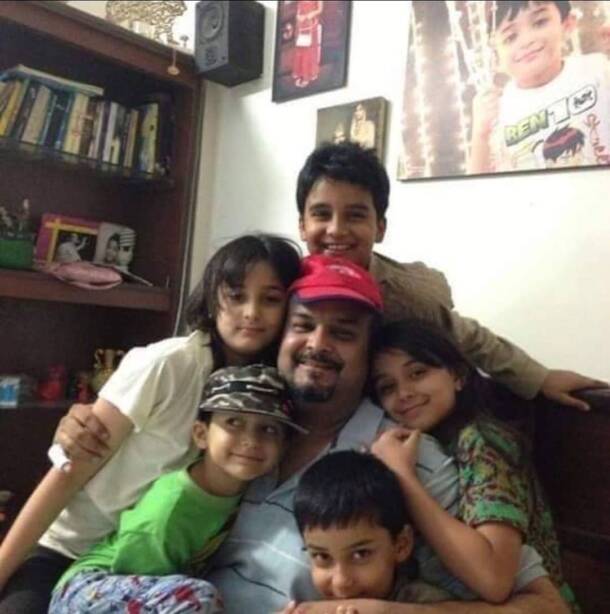 Sneak Peek Into What Late Amjad Sabri's Daughter's Hoorain Is Up to ...