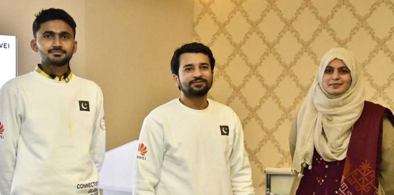 WOW! Pakistani Students Bag Top 2 Prizes At Global Tech Competition