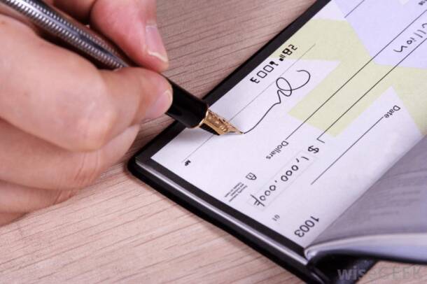 How to Write A Cheque in 6 Easy Steps