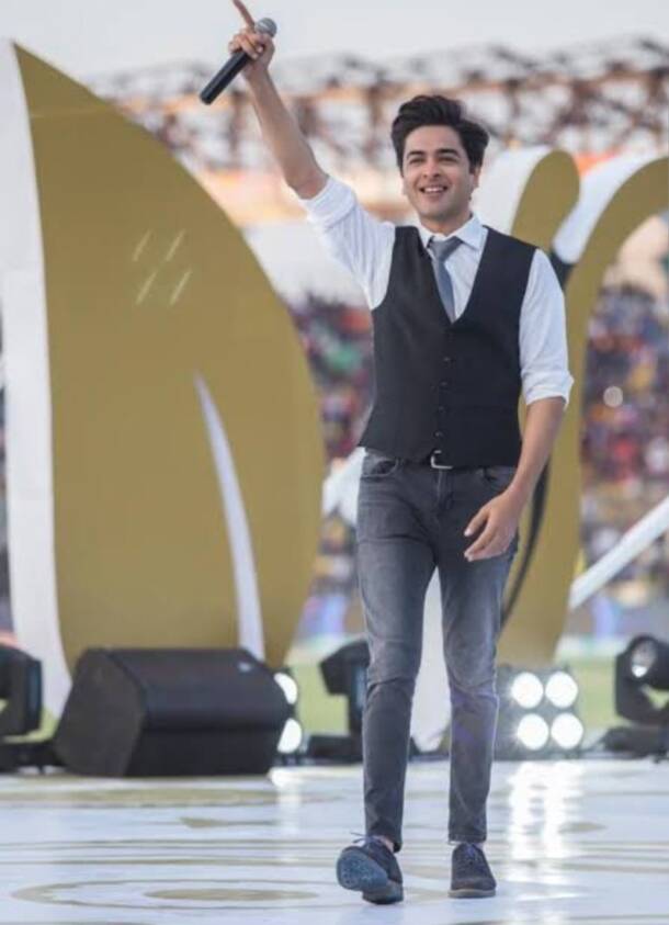 WATCH: Ageless Shehzad Roy Finally Reveals The Big Secret Behind His ...