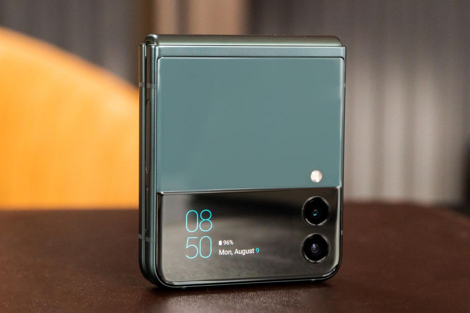 "Affordable, Premium & 5G" Samsung Galaxy Z Flip 3
