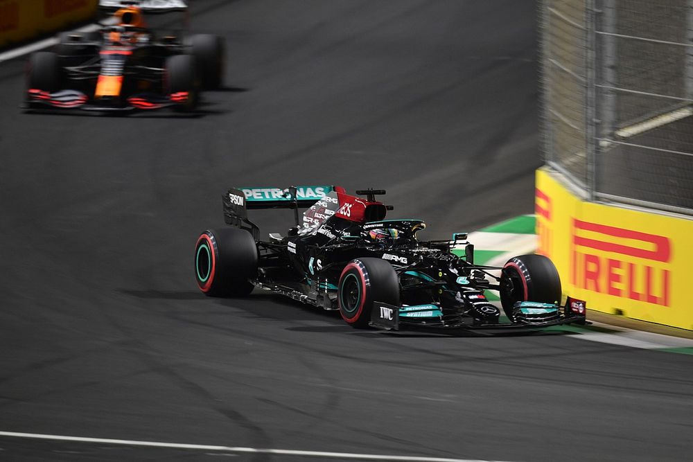 Do Or Die Race! Lewis Hamilton Wins Thrilling Saudi Arabian Grand Prix