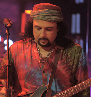 Coke Studio Comes In To Rescue Xulfi, But Looks Like All Dice Fall On ...