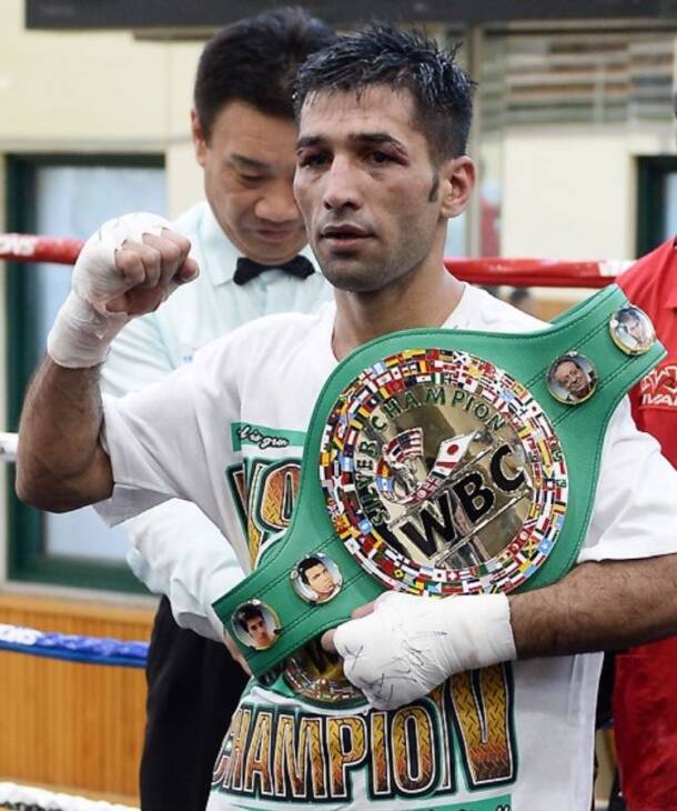 Pakistani Boxer Muhammad Waseem Aims To Make History With His First ...