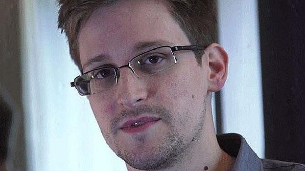 Vladimir Putin Grants Russian Citizenship To US Whistleblower Edward ...