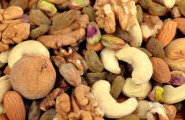 Top 5 Dry Fruits You Must Eat In This Winter