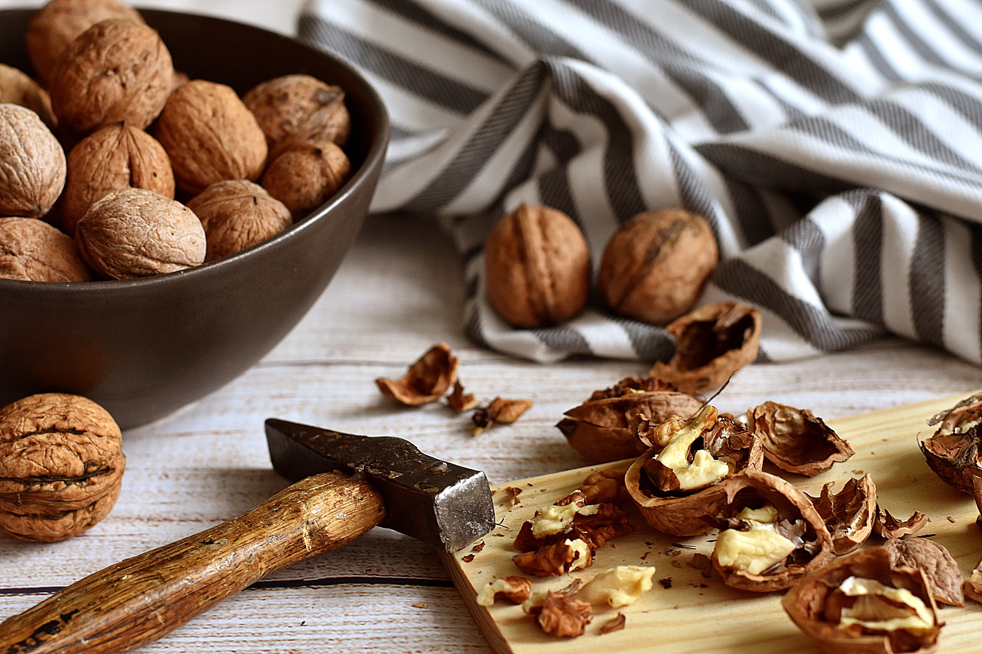 Top 5 Dry Fruits You Must Eat In This Winter