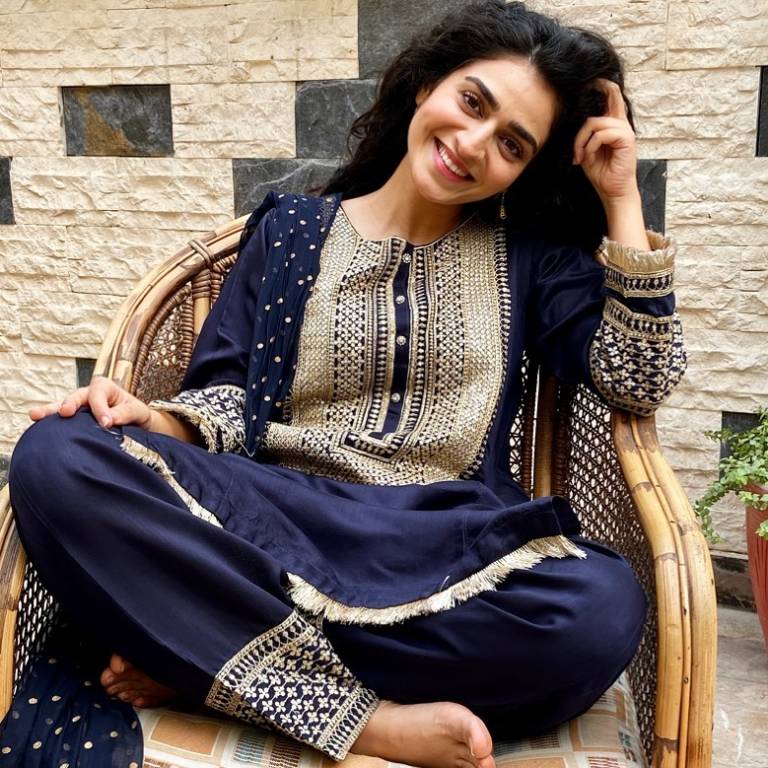 Hajra Yamin Biography, Age, Drama, Date Of Birth, Personal Life