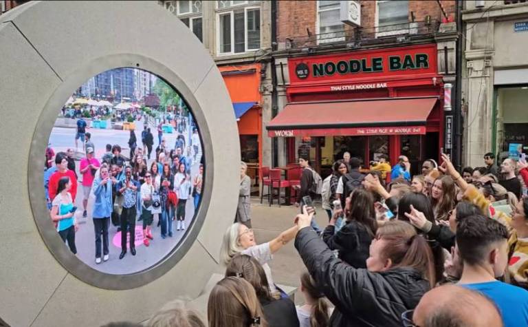 The New York-Dublin Portal Faces Temporary Closure - Parhlo